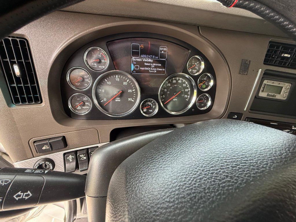 2018 KENWORTH T680 DUMP TRUCK
