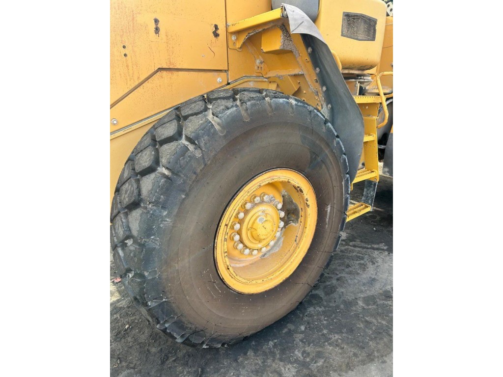 2004 VOLVO L90E WHEEL LOADER